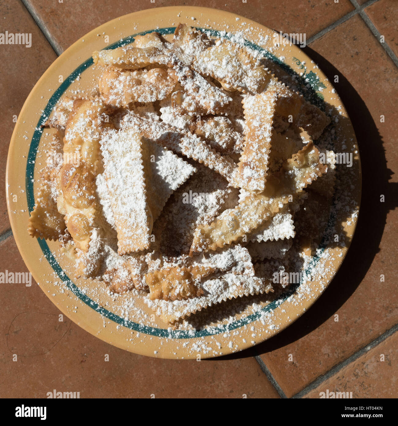 chiacchiere, a traditional fried neapolitan carnival pastry Stock Photo ...