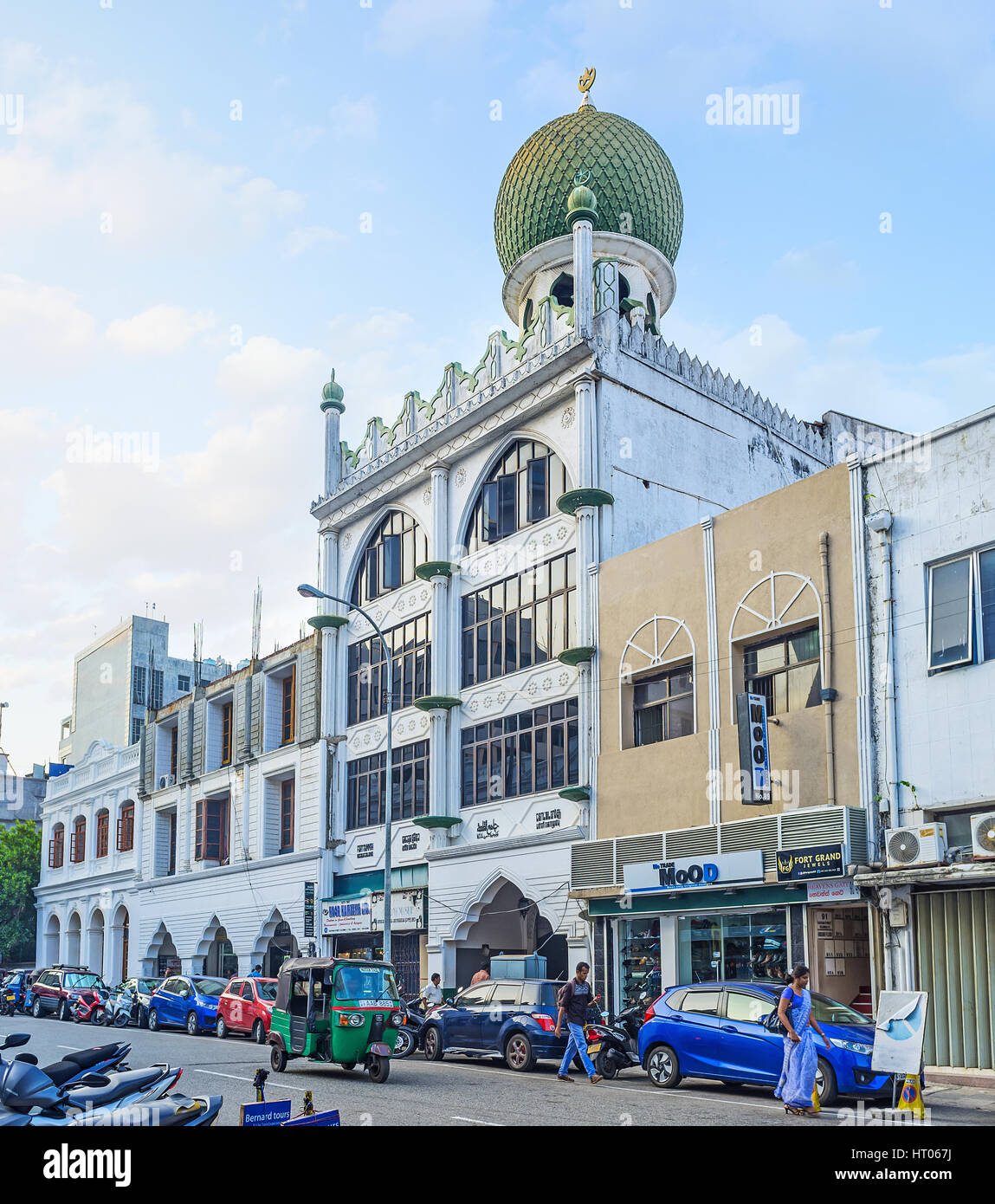 COLOMBO, SRI LANKA - DECEMBER 6, 2016: The facade of Jumma Mosque of ...