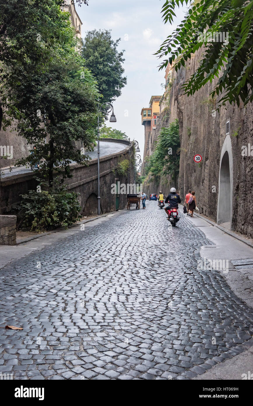 Narrow alley street in sorrento italy hi-res stock photography and ...