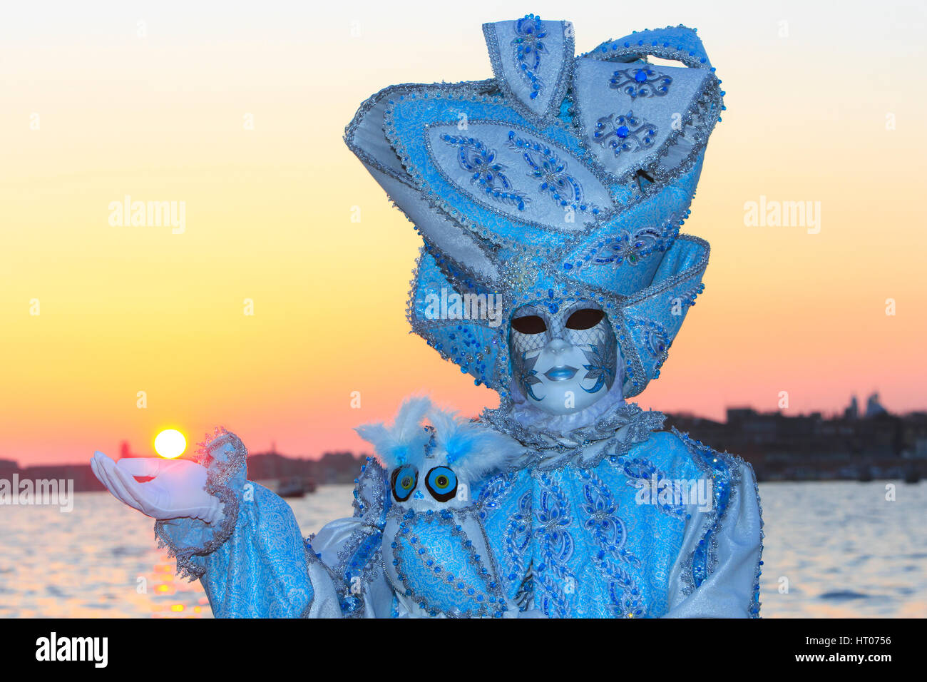 Venice carnival sun costume hi-res stock photography and images - Alamy