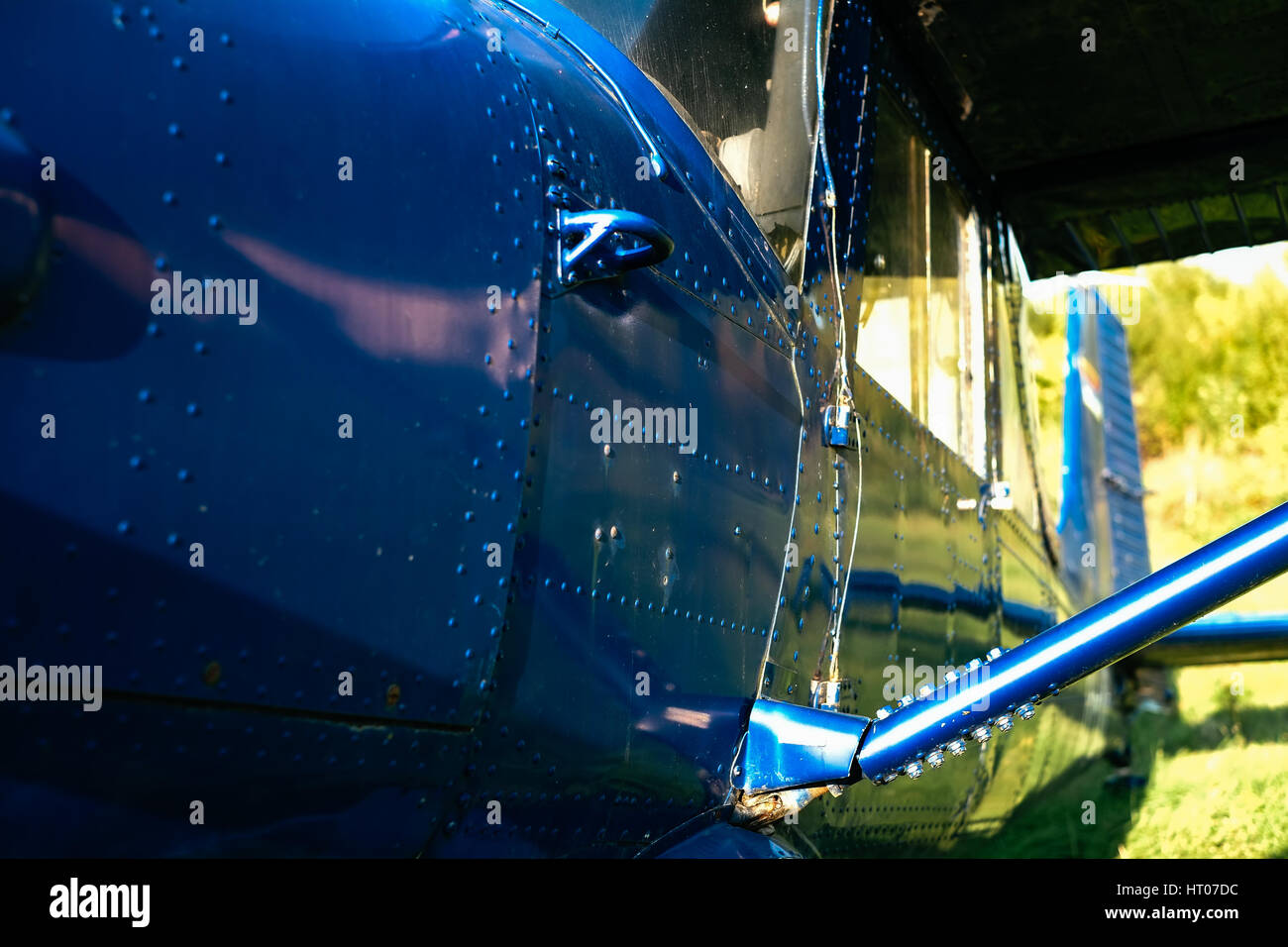 Airplane propeller on wing hi-res stock photography and images - Alamy