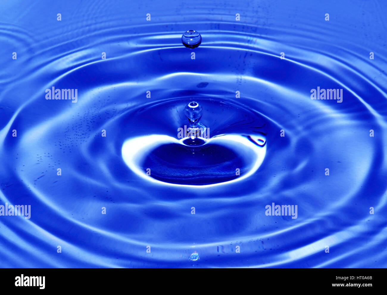 Wassertropfen - water drops Stock Photo - Alamy