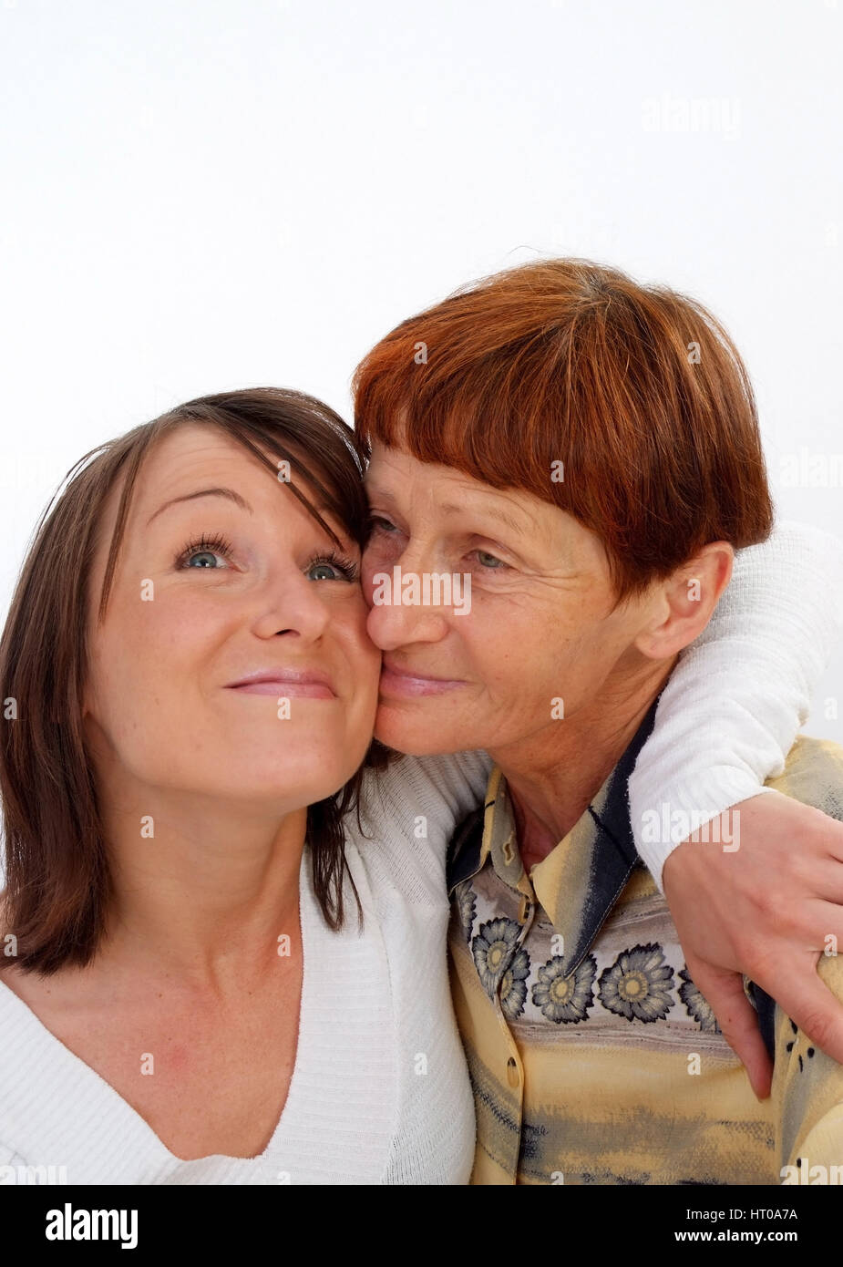 Mutter, 60 Jahre, mit Tochter, 30 Jahre - mother, 60 years old, with ...