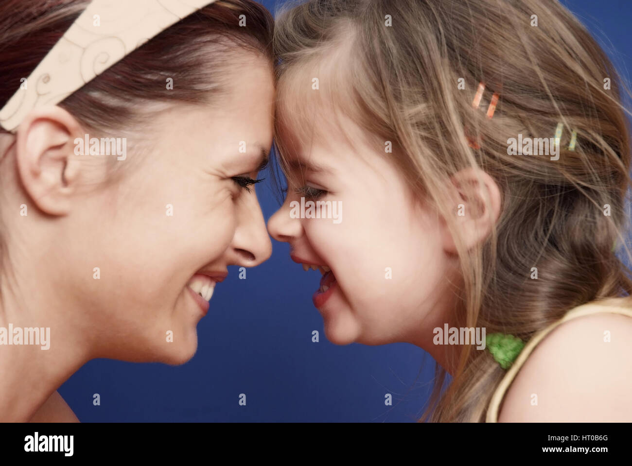 Mutter und Tochter - mother and daughter Stock Photo - Alamy