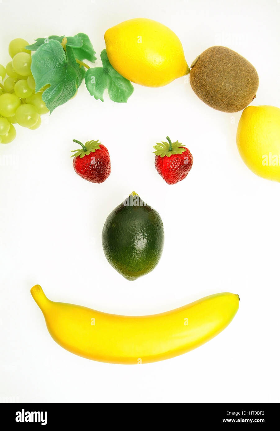 Lachendes Obstgesicht - smiling fruits face Stock Photo - Alamy