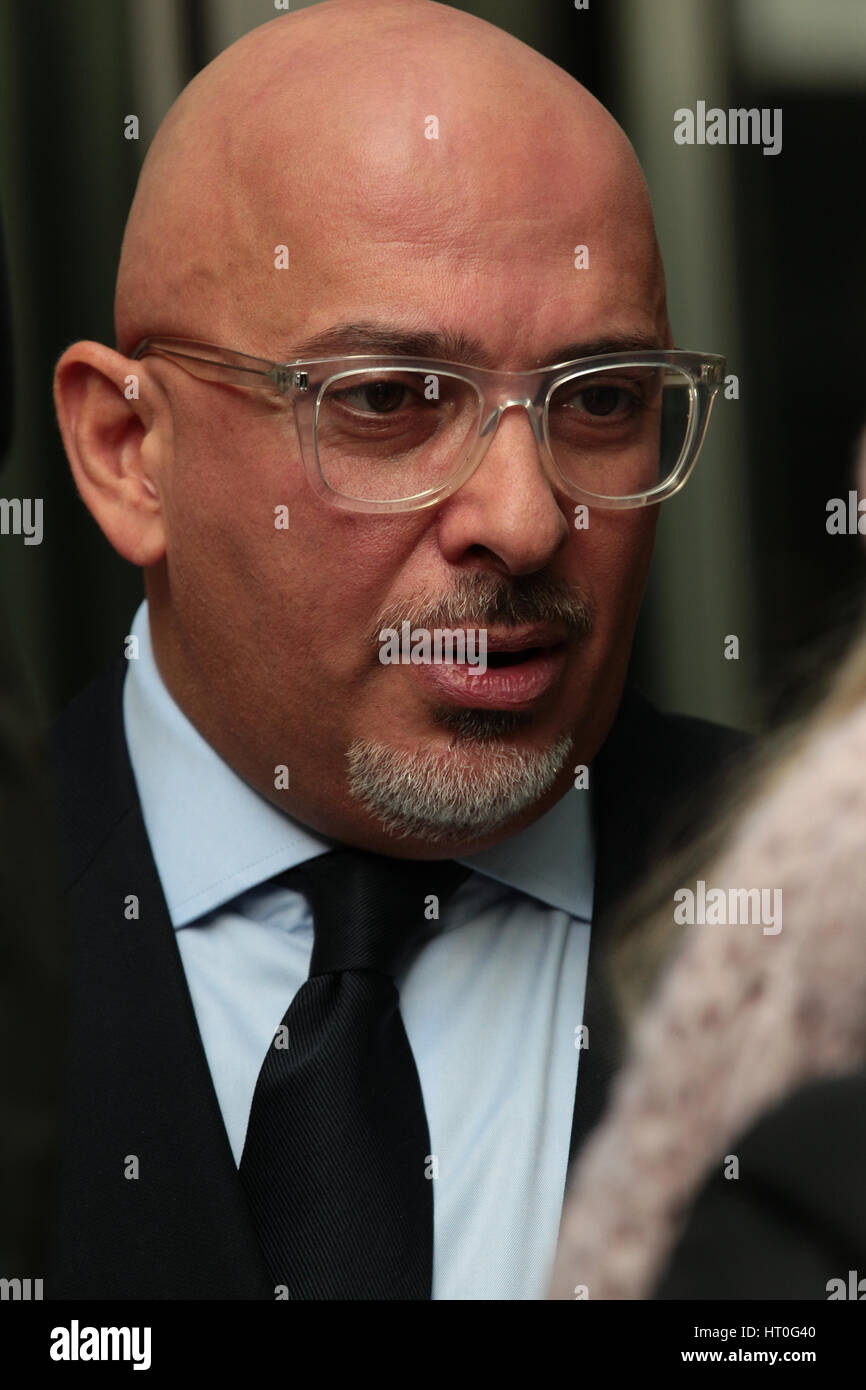 Nadhim zahawi hi-res stock photography and images - Alamy