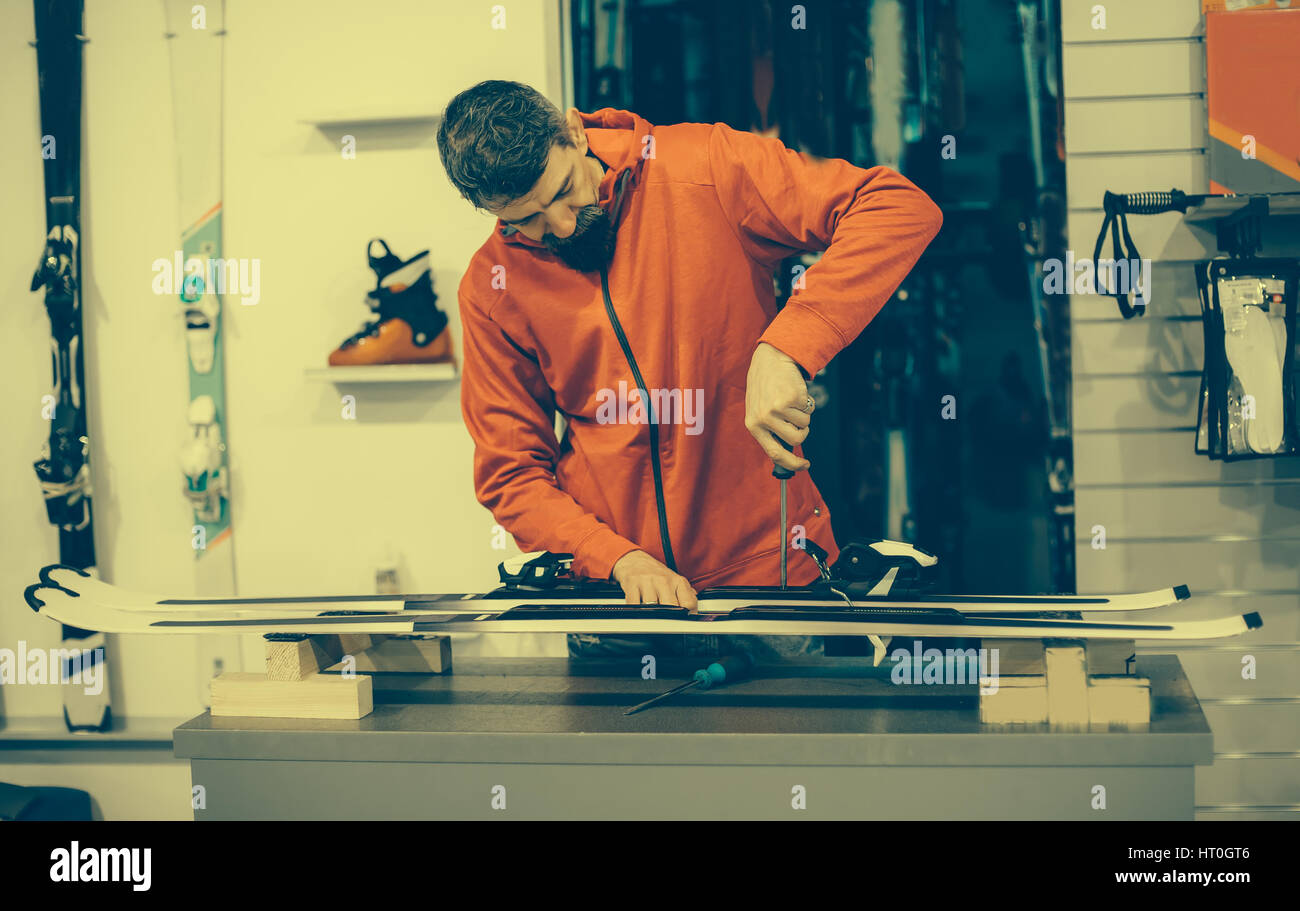 Repair ski hi-res stock photography and images - Alamy