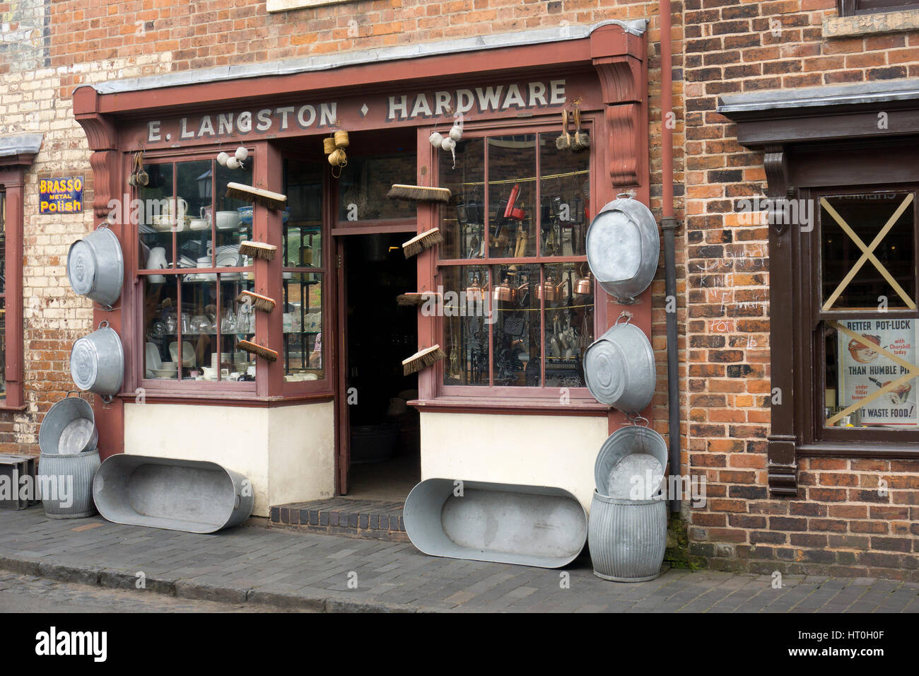 Victorian ironmongers hi-res stock photography and images - Alamy