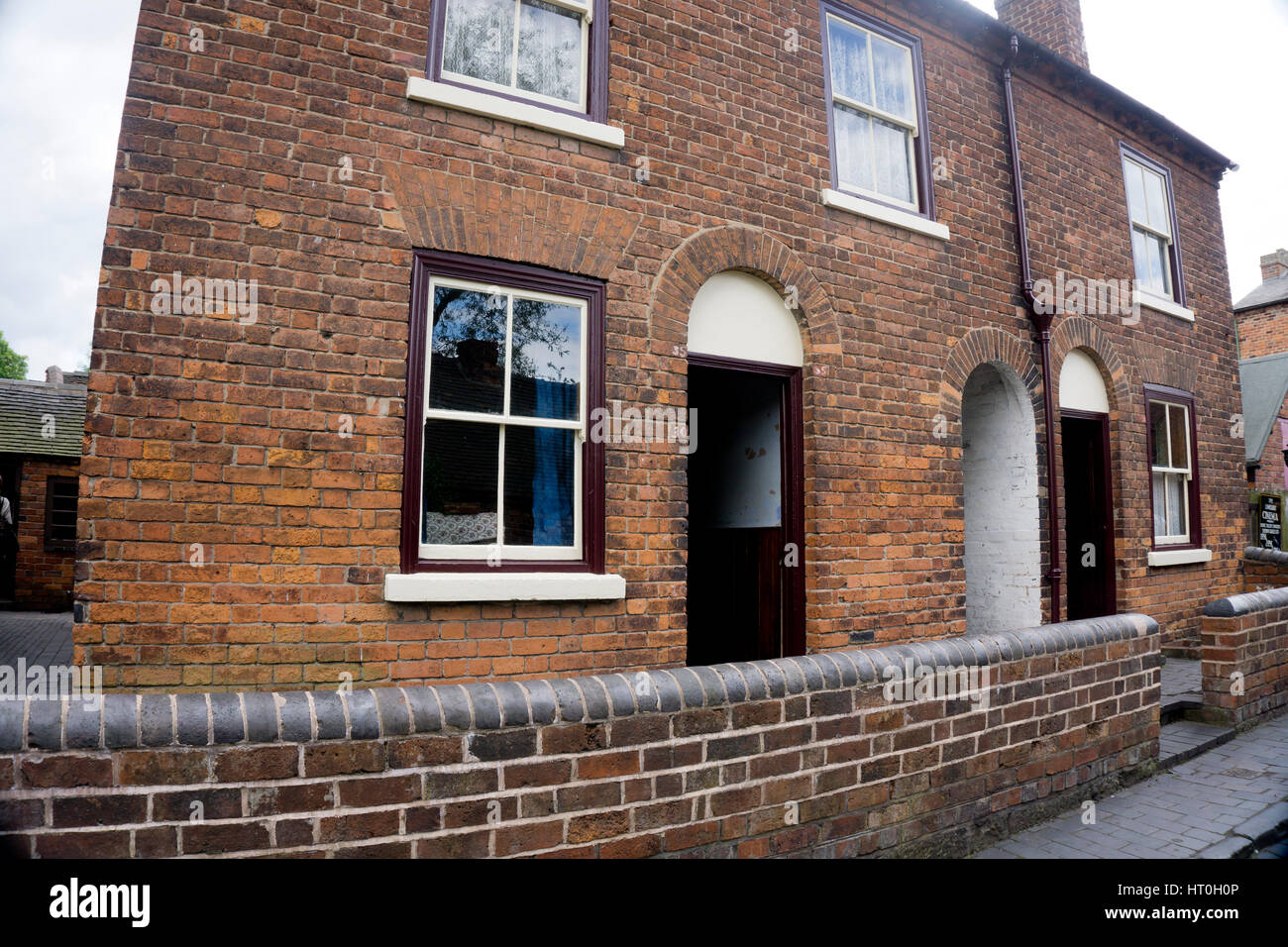 Victorian terrace houses Stock Photo - Alamy