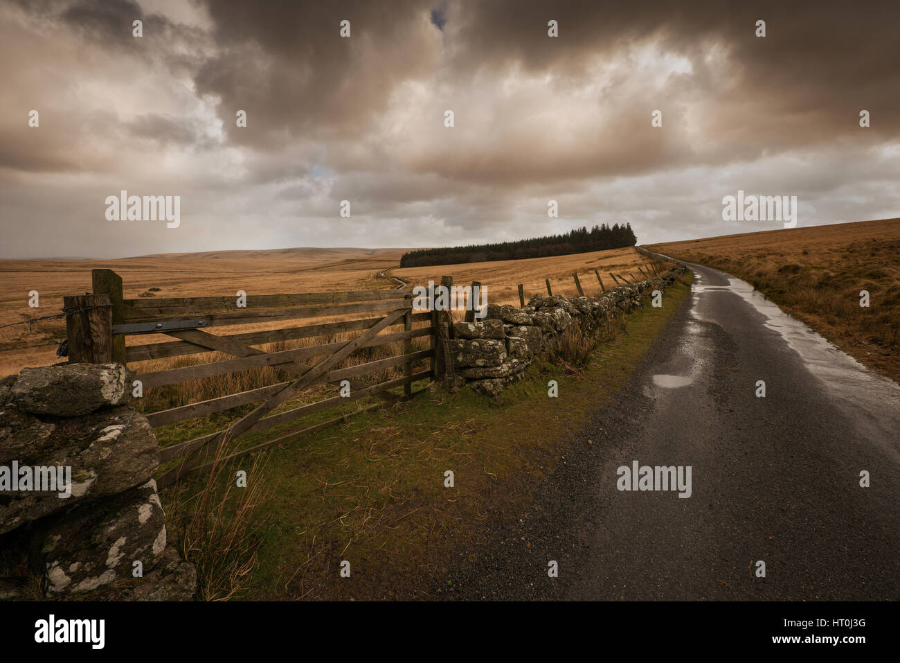Five barred gate hi-res stock photography and images - Alamy