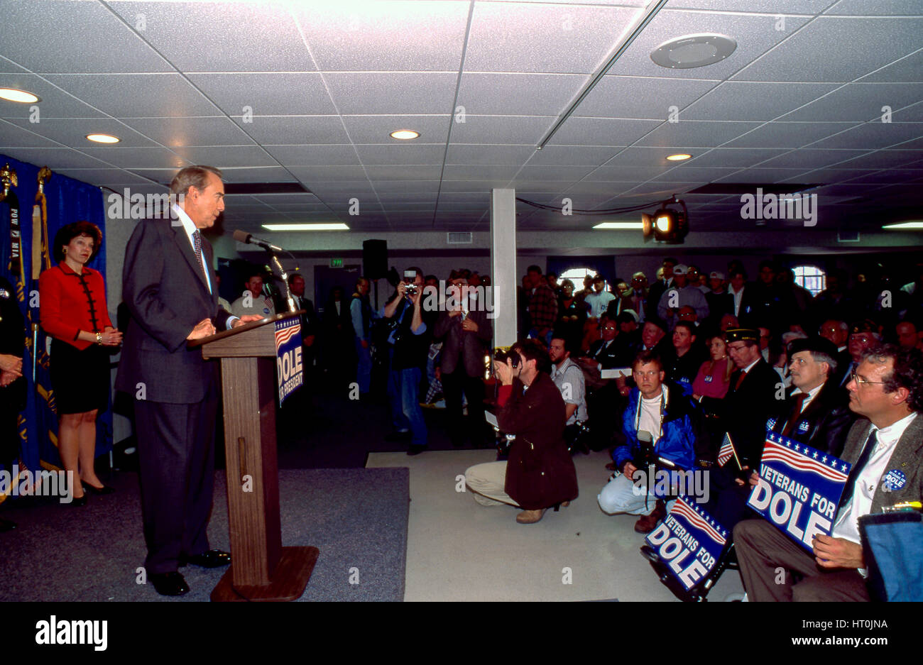 Senator Robert Dole Republican presidential candidate with his daughter ...