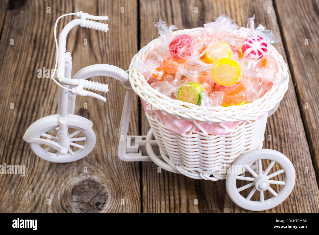 Colorful candy in cellophane wrappers Stock Photo - Alamy