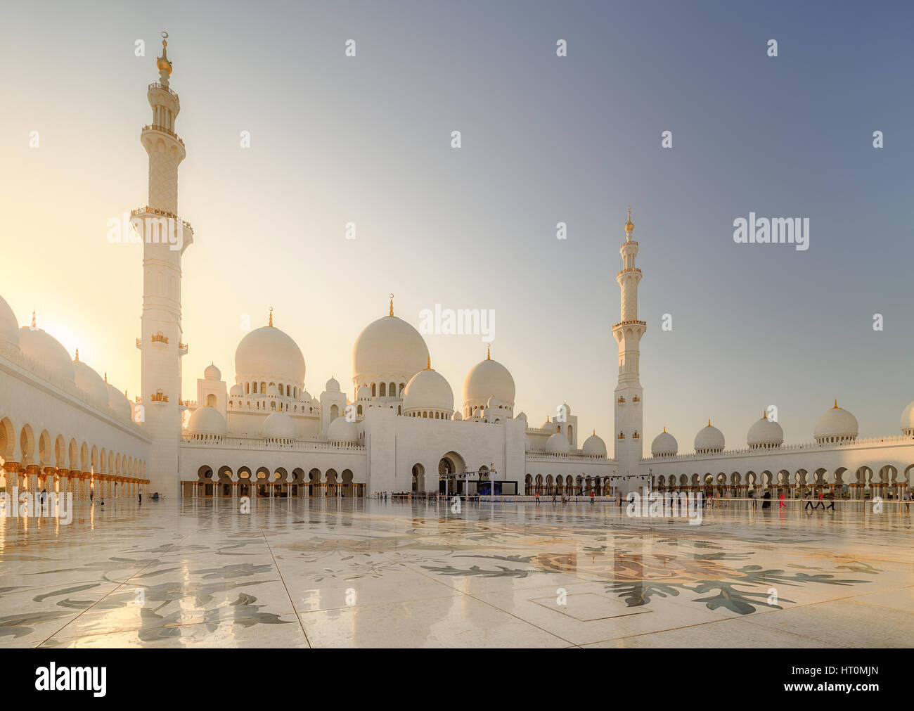 Sheikh Zayed Grand Mosque Stock Photo - Alamy