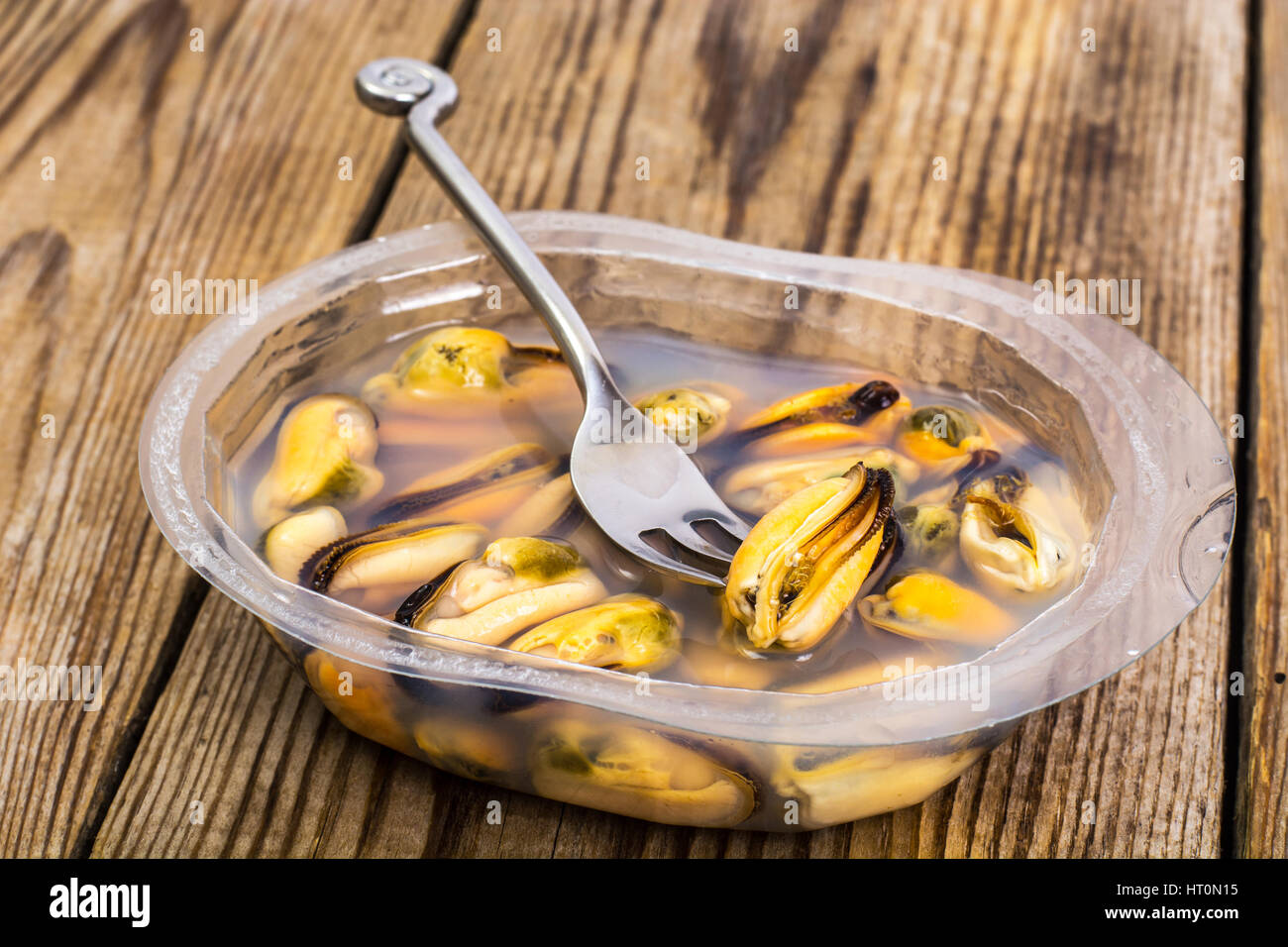 Marinated mussels in brine Stock Photo - Alamy