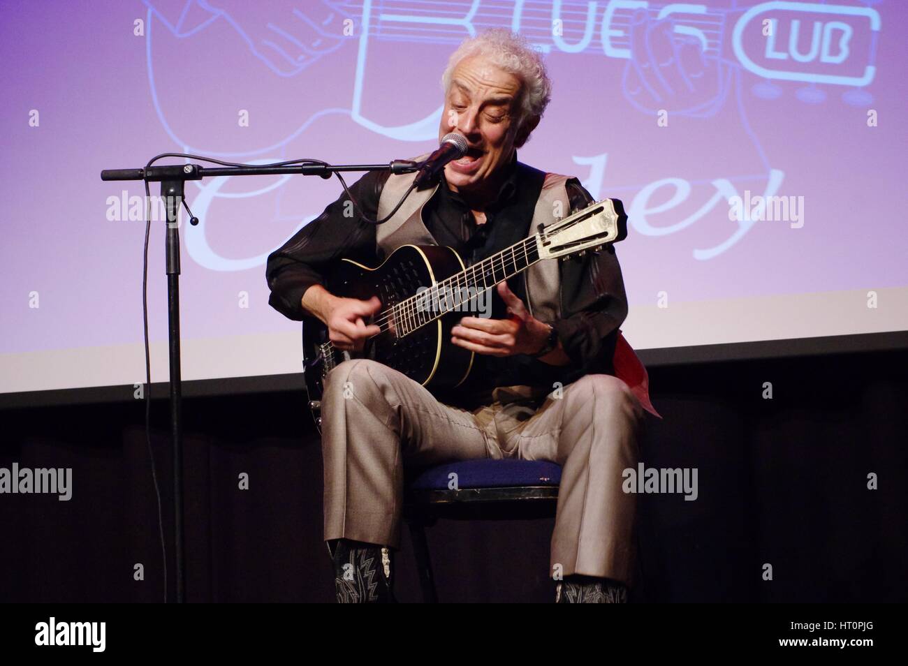 Doug west hi-res stock photography and images - Alamy