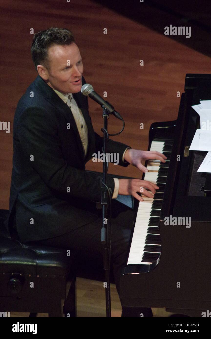 Joe stilgoe hi-res stock photography and images - Alamy