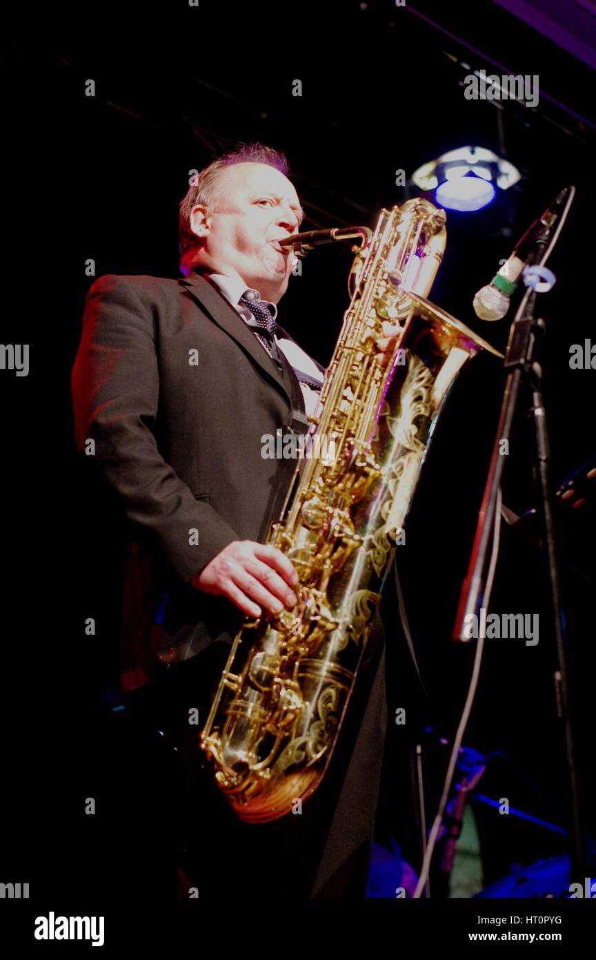 Low barnes hi-res stock photography and images - Alamy