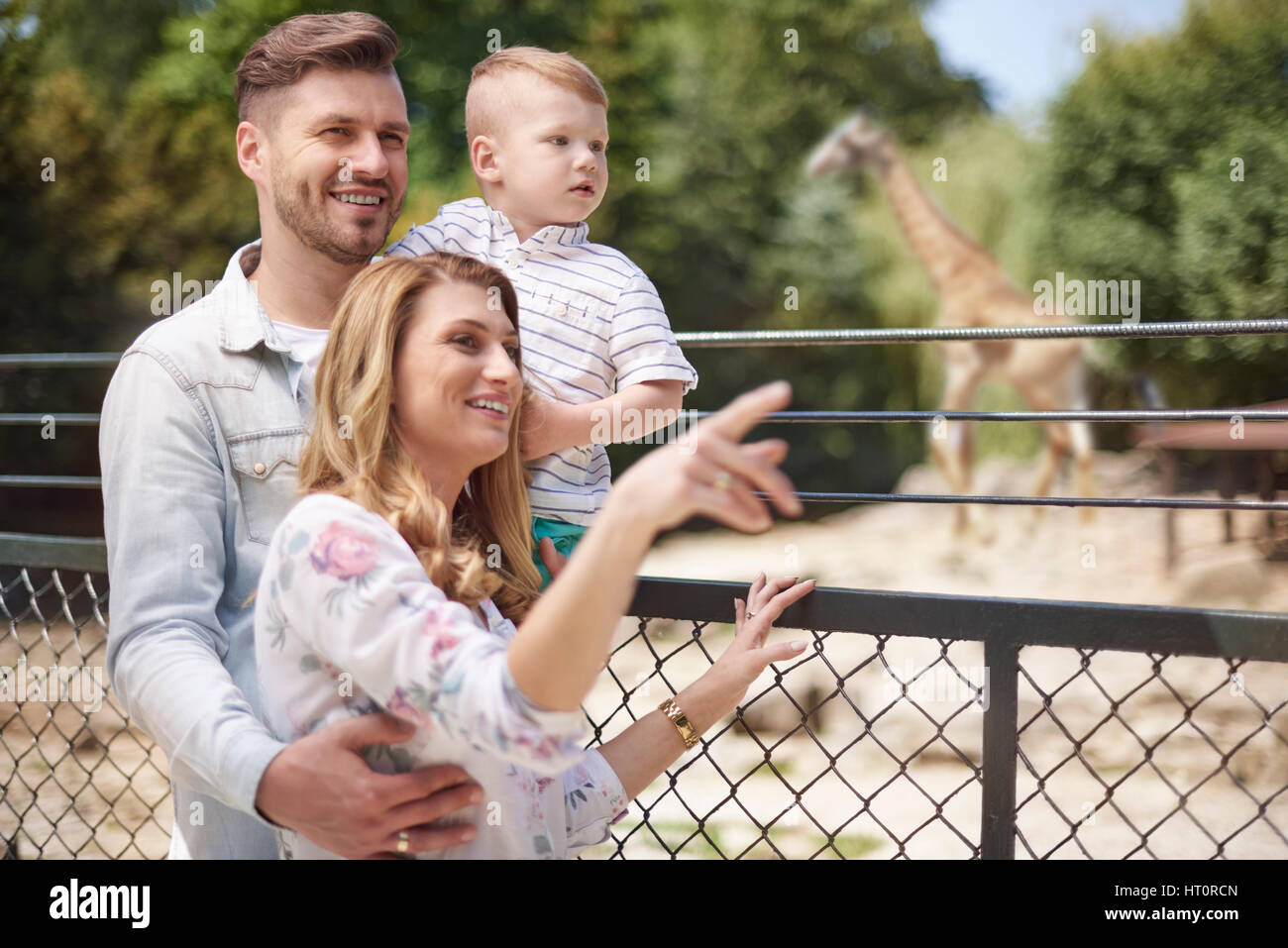 Kids at zoo smiling hi-res stock photography and images - Alamy