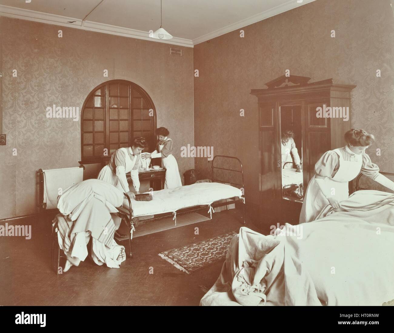 Polytechnic students england hi-res stock photography and images - Alamy