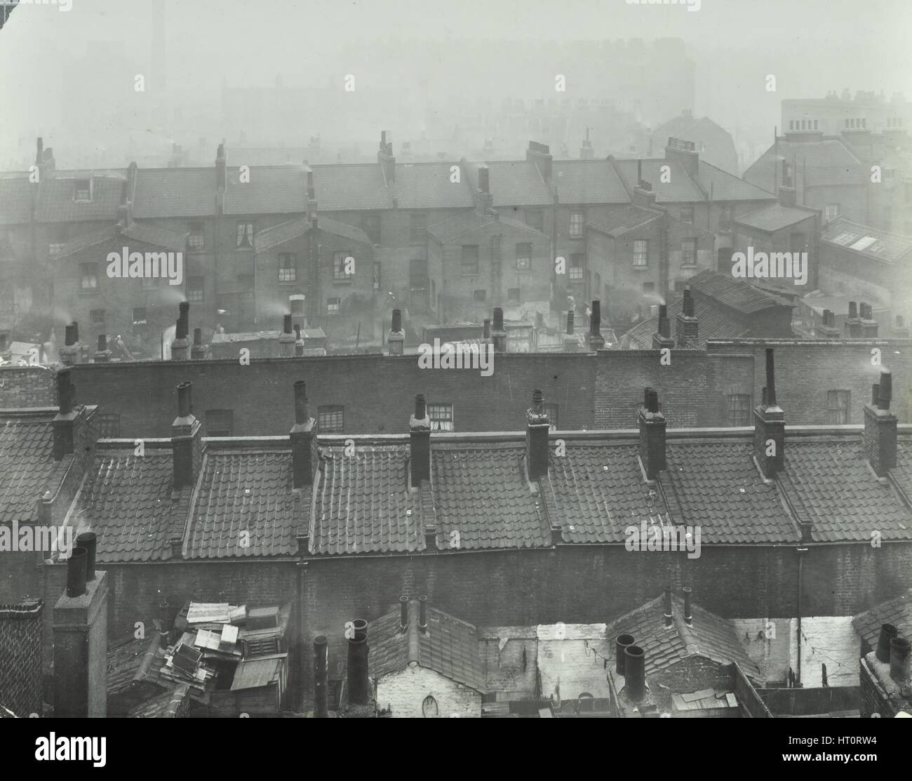 1920s london slum hi-res stock photography and images - Alamy