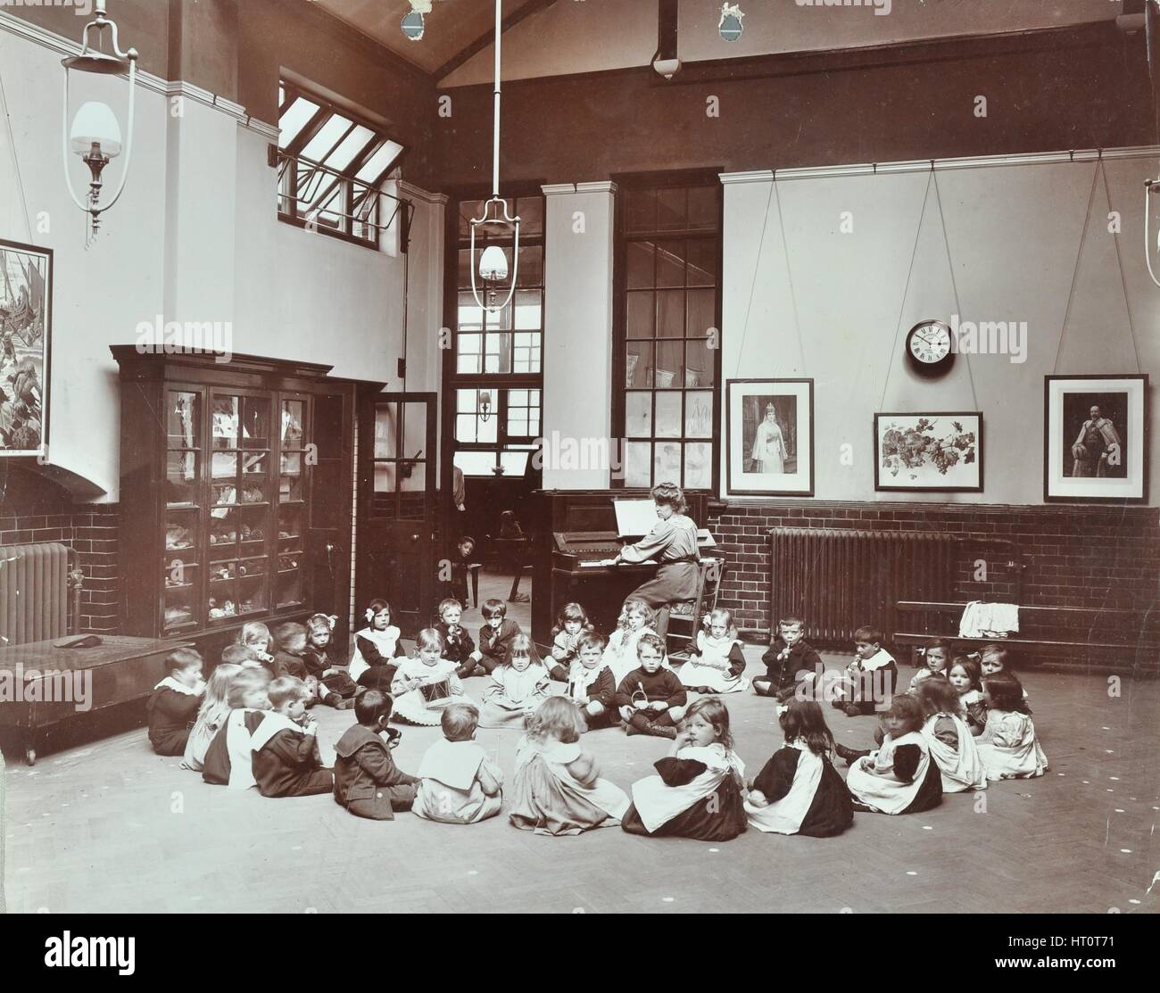 1900s school music hi-res stock photography and images - Alamy