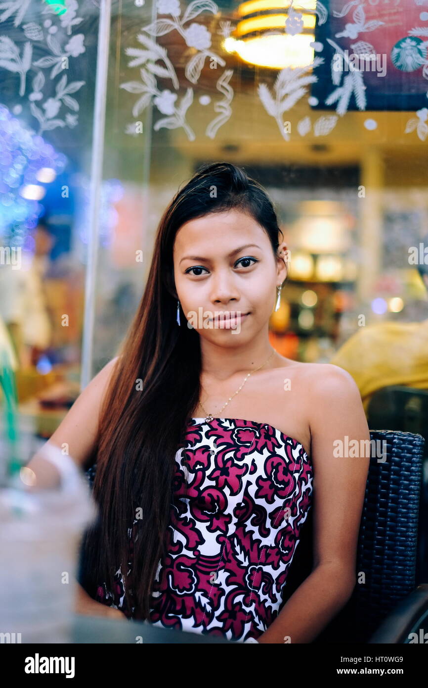 Chilling outside outdoors hi-res stock photography and images - Alamy