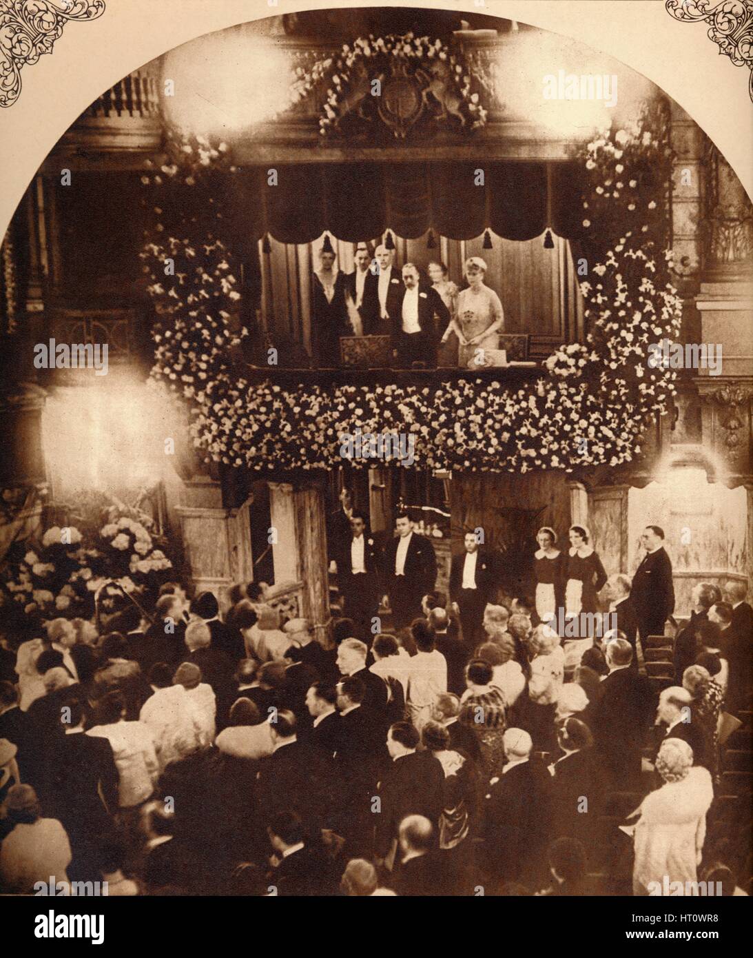 Royal variety performance hi-res stock photography and images - Alamy