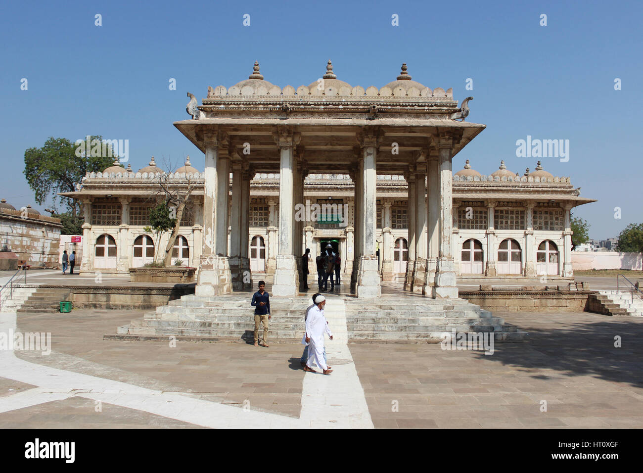 Entrance to Ganj Baksh's tomb within the complex. Sarkhej Roza ...