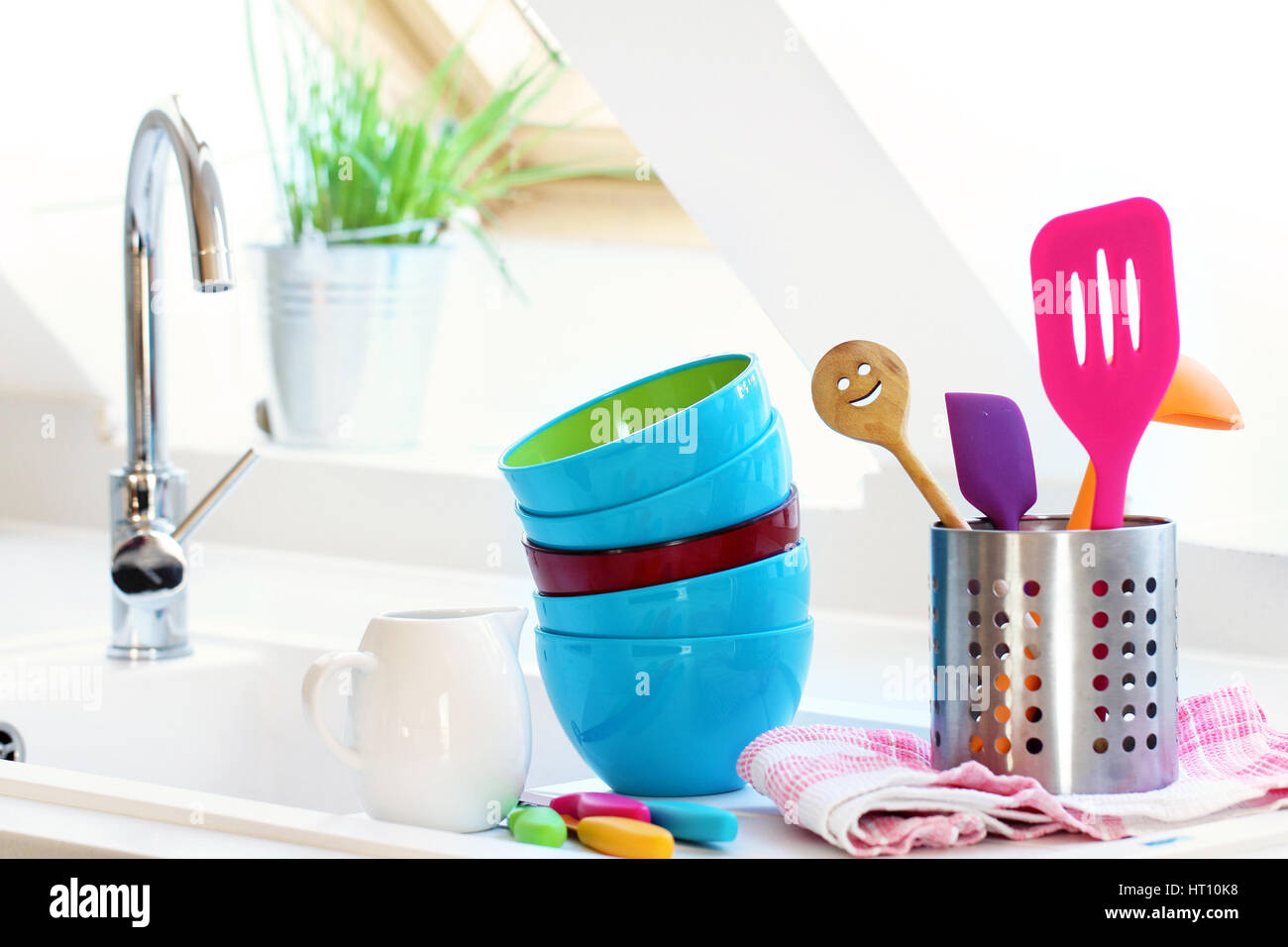 Washed kitchen utensils hi-res stock photography and images - Alamy