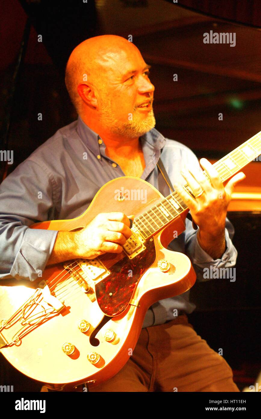 Tony Barnard, 606 Club, London. Artist: Brian O'Connor Stock Photo - Alamy