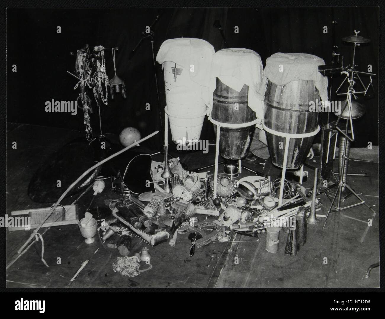 1970s musical instruments hi-res stock photography and images - Alamy
