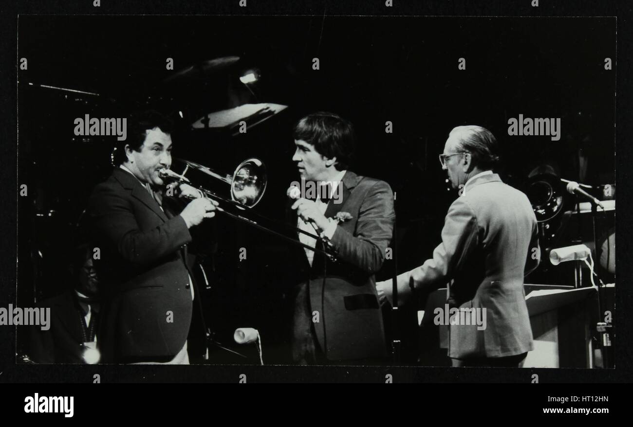 Glenn miller orchestra hi-res stock photography and images - Alamy