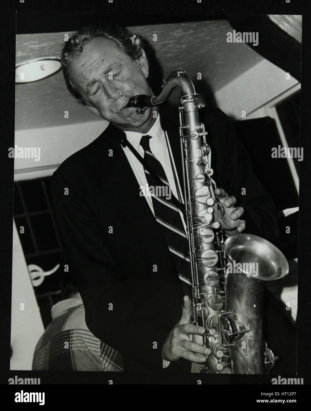 Tenor saxophonist Spike Robinson playing at The Bell, Codicote ...