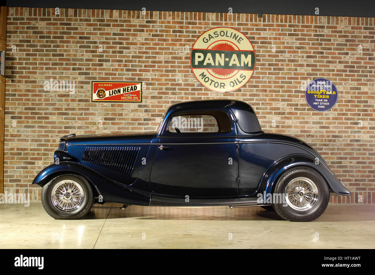 Clay model ford hi-res stock photography and images - Alamy