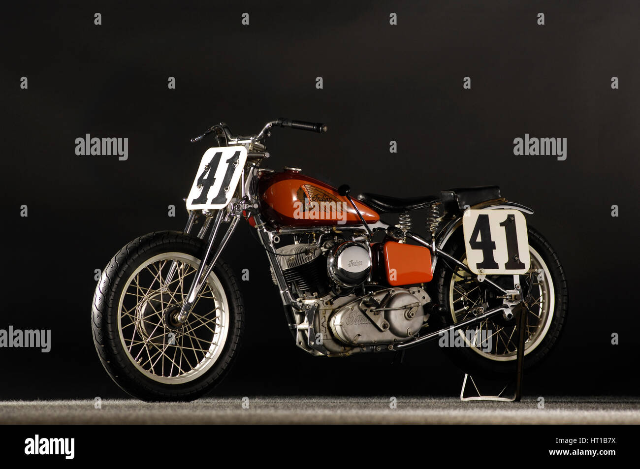 Artist base hi-res stock photography and images - Alamy