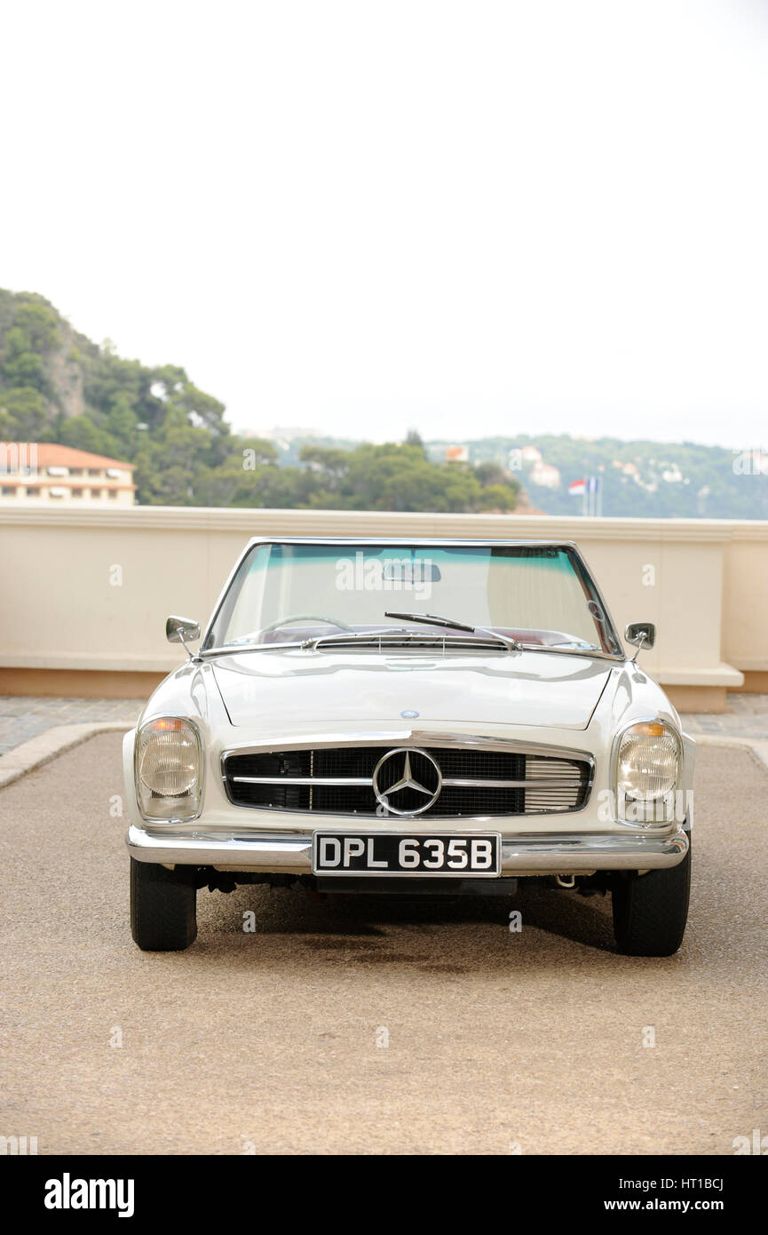 Mercedes Benz 230SL 1963. Artist: Simon Clay Stock Photo - Alamy