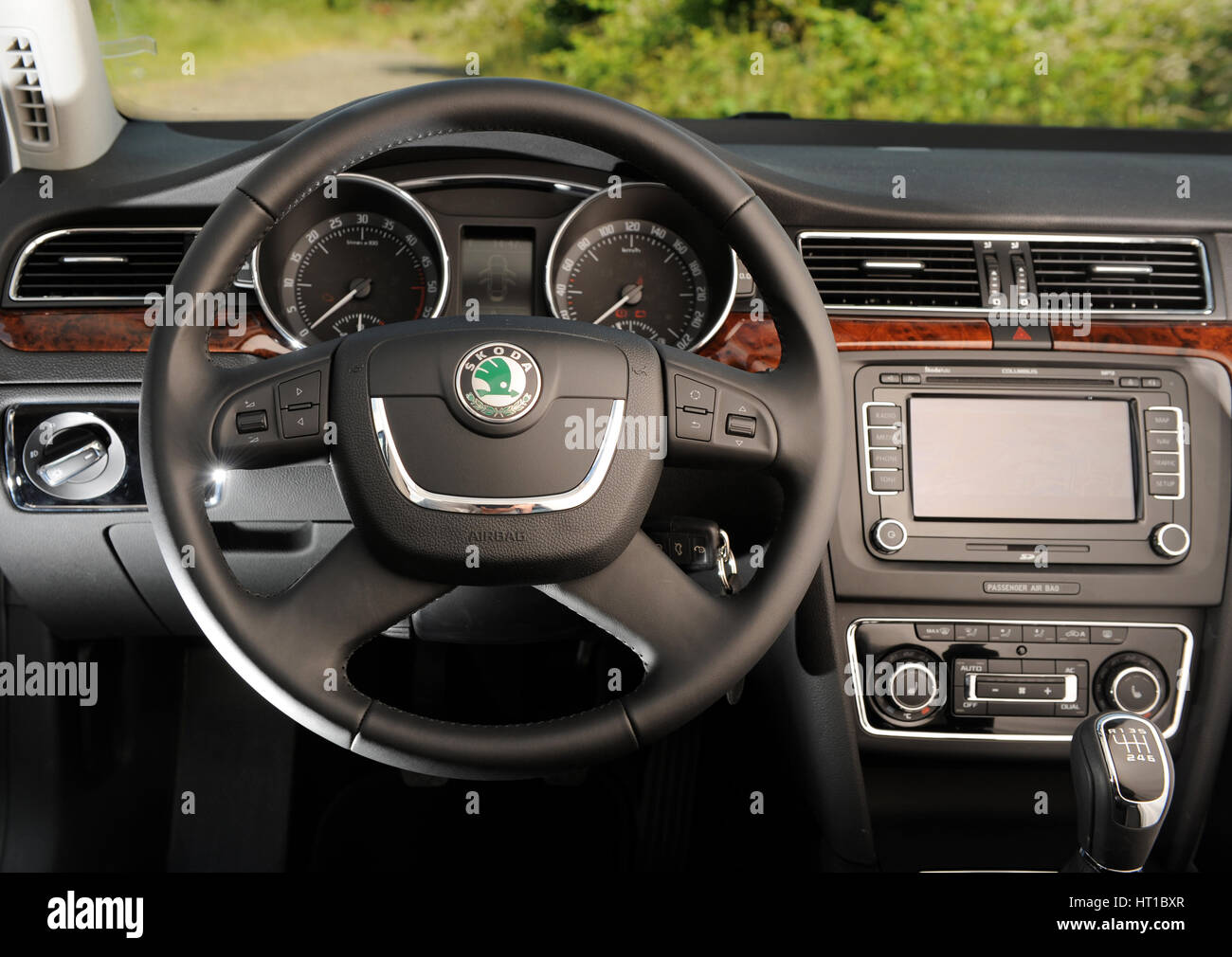 Skoda SUPERB 2008. Artist: Simon Clay Stock Photo - Alamy