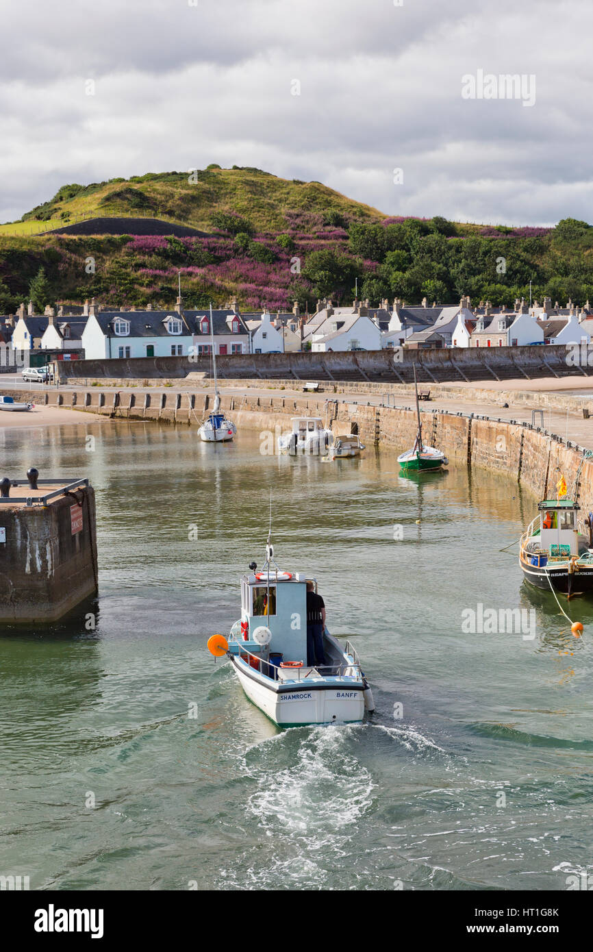 Cullen fishing village hi-res stock photography and images - Alamy
