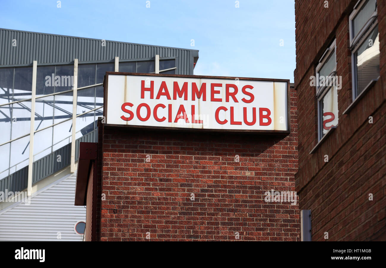 Demolition continues at the Boleyn Ground as West Ham's old stadium is ...