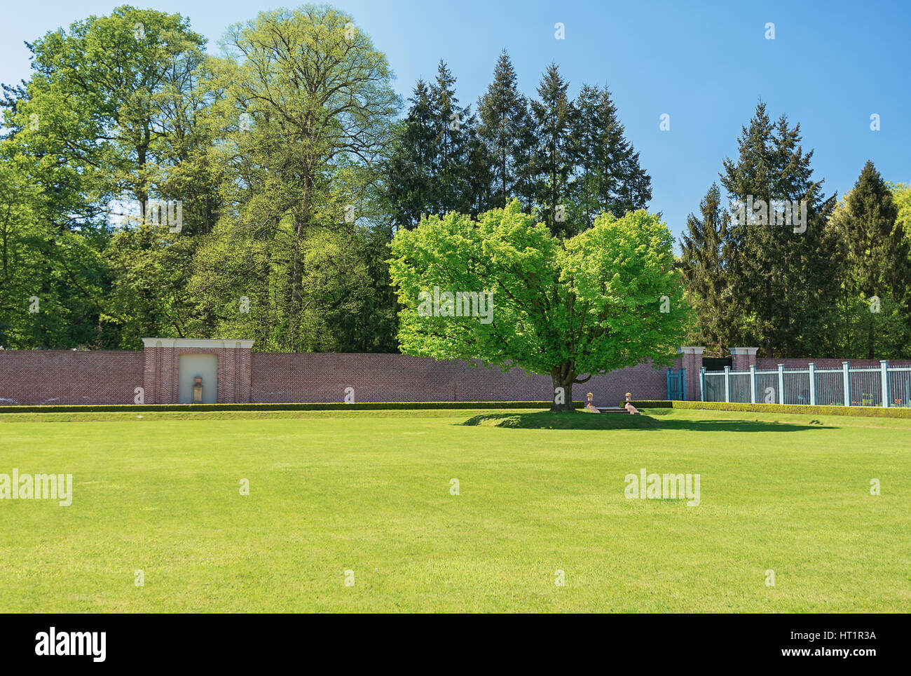 The Dutch Baroque garden of palace Het Loo in Apeldoorn in The ...