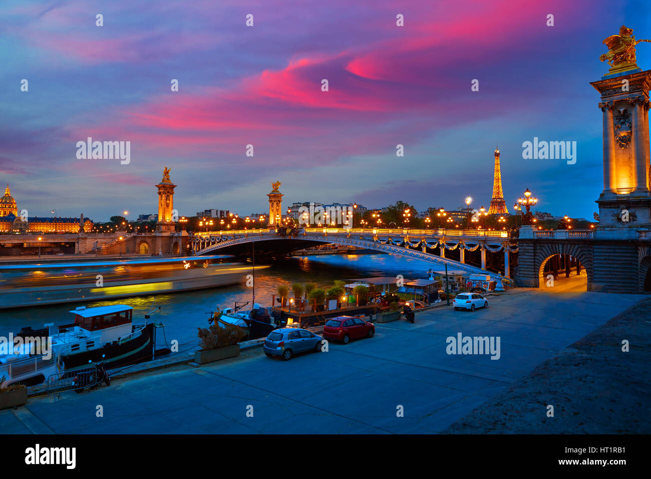 pont-alexandre-iii-in-paris-france-sunset-over-seine-river-stock-photo