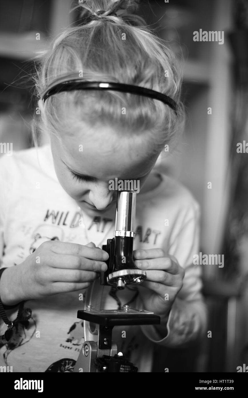 Microscope Black and White Stock Photos & Images - Alamy