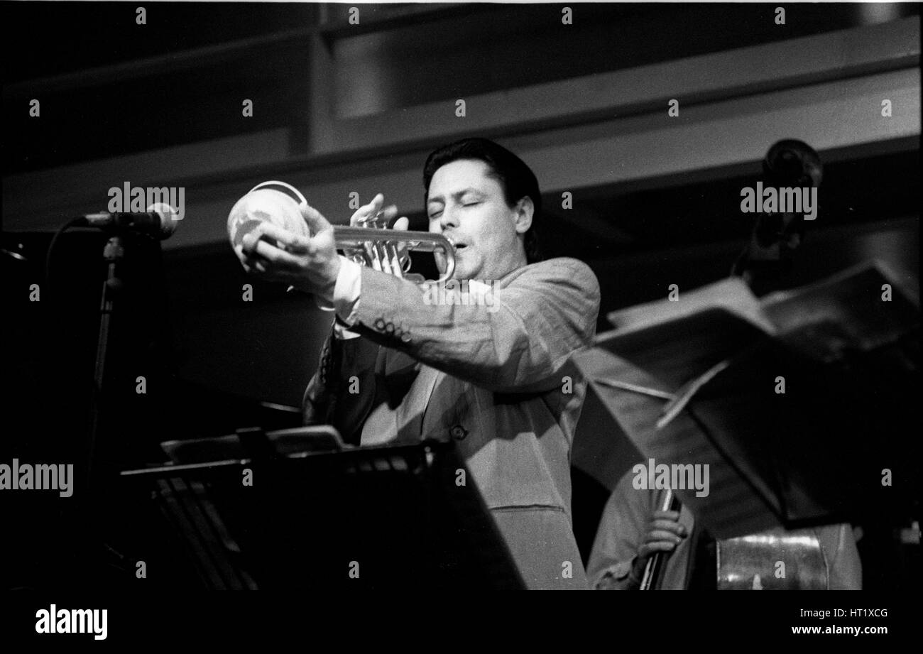 Guy winning Black and White Stock Photos & Images - Alamy