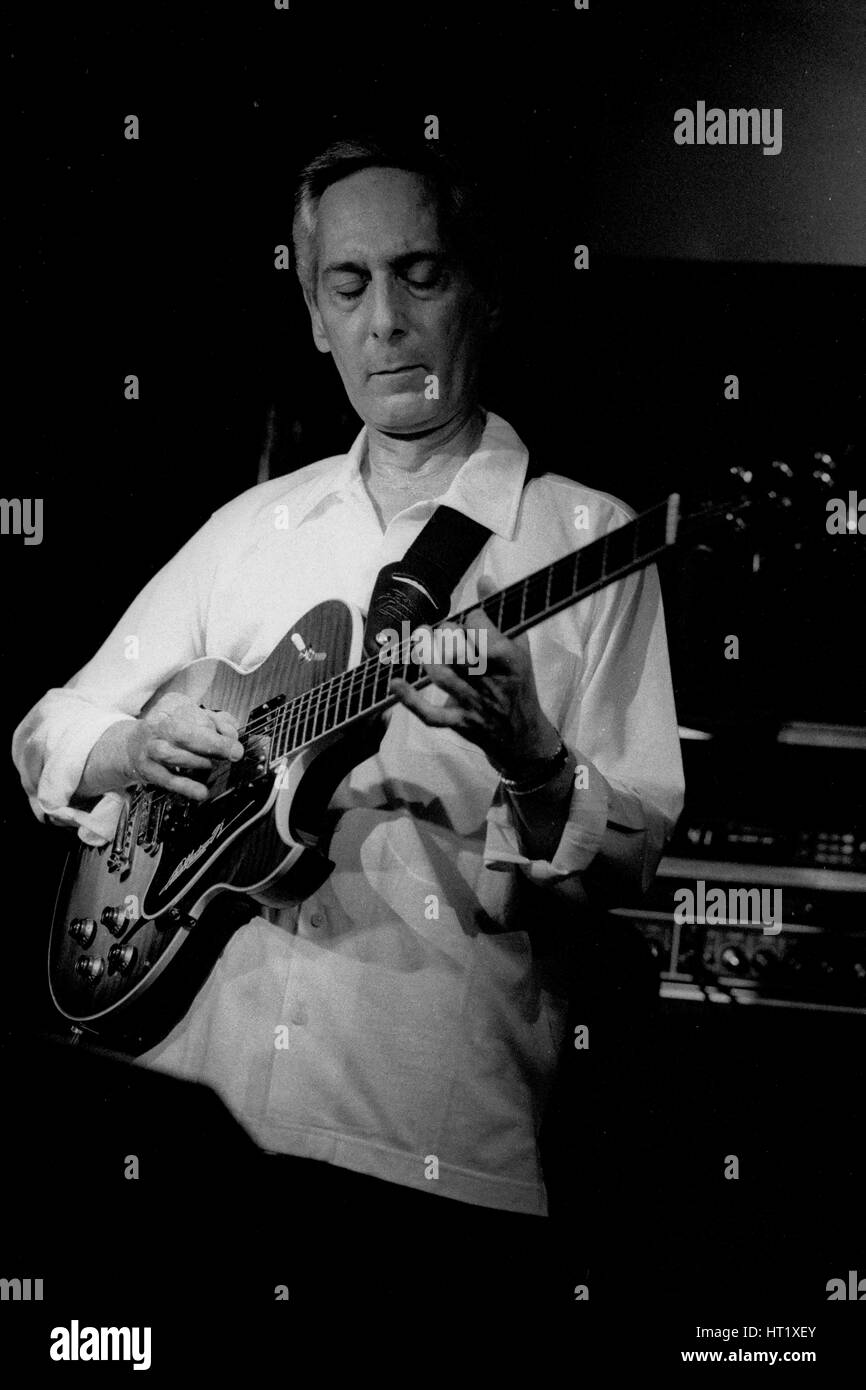 Pat Martino, PIzza Express, Dean St, Soho, London, July 2001. Artist ...