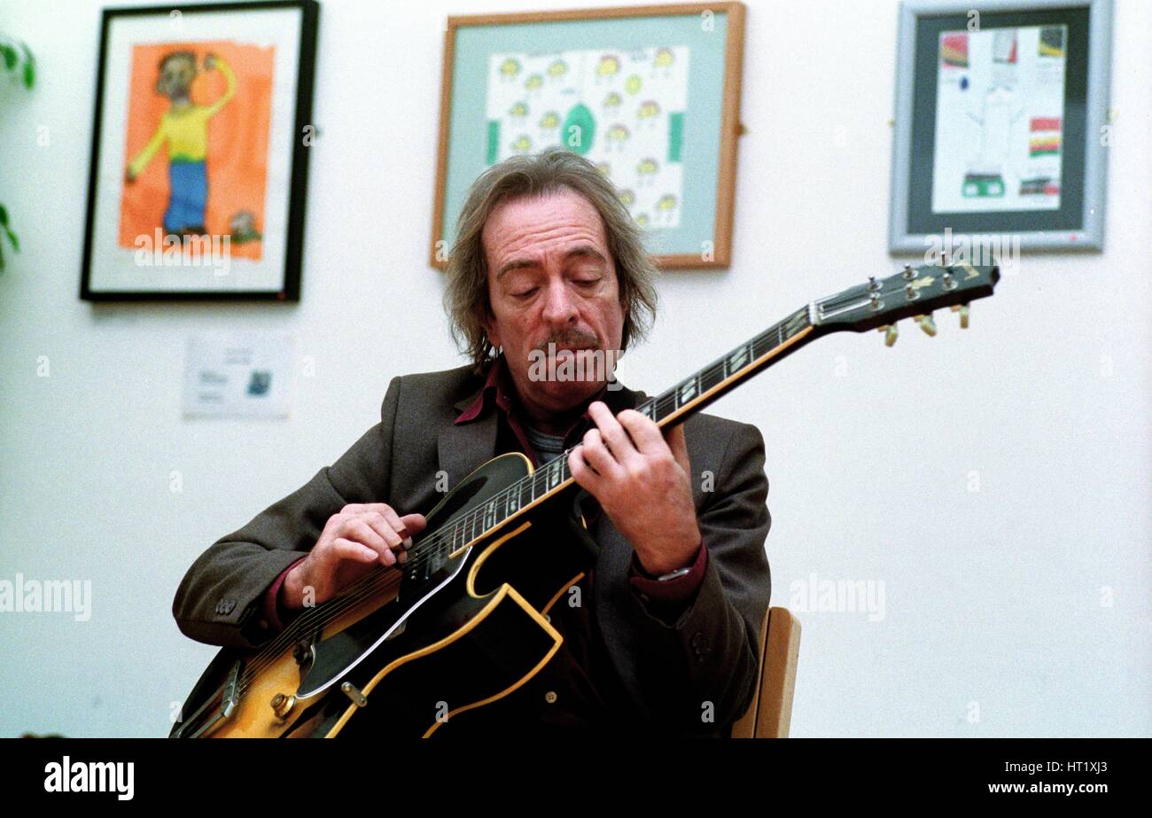 Terry smith artist hi-res stock photography and images - Alamy