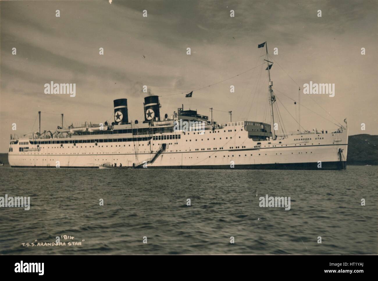 Passenger ships 1930s hi-res stock photography and images - Alamy