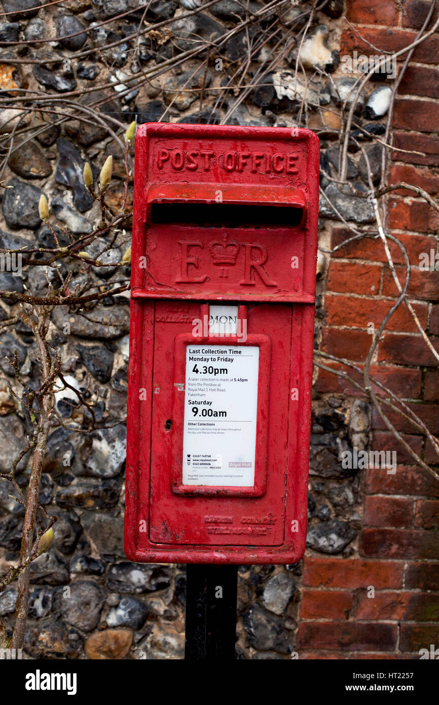Letterbox vertical hi-res stock photography and images - Alamy