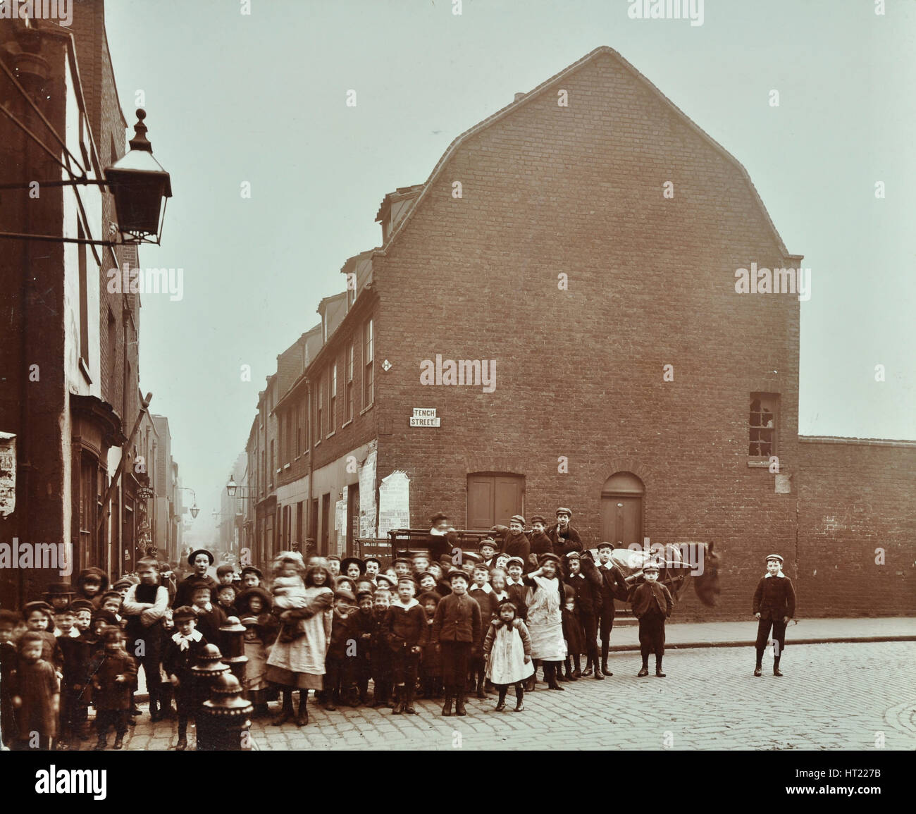 Crowd of East End children, Red Lion Street, Wapping, London, 1904 ...