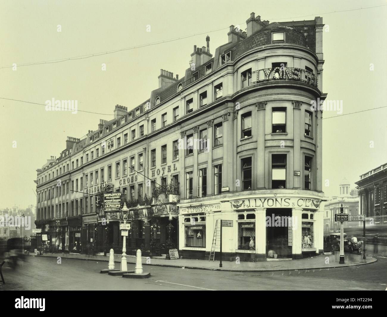 Lyons Tea Stock Photos & Lyons Tea Stock Images - Alamy