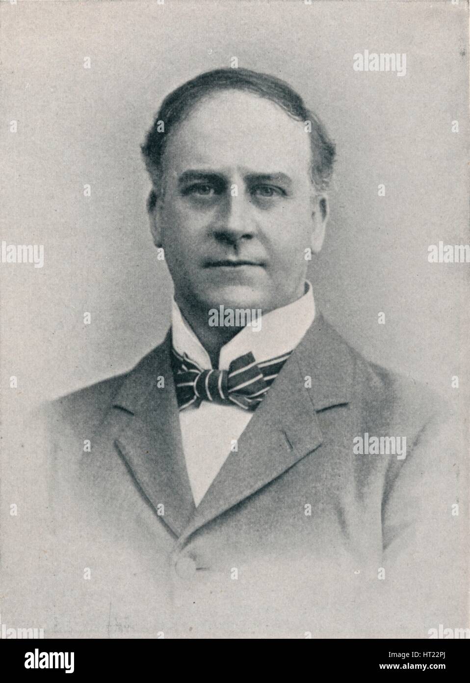 Sculptor frederick pomeroy hi-res stock photography and images - Alamy